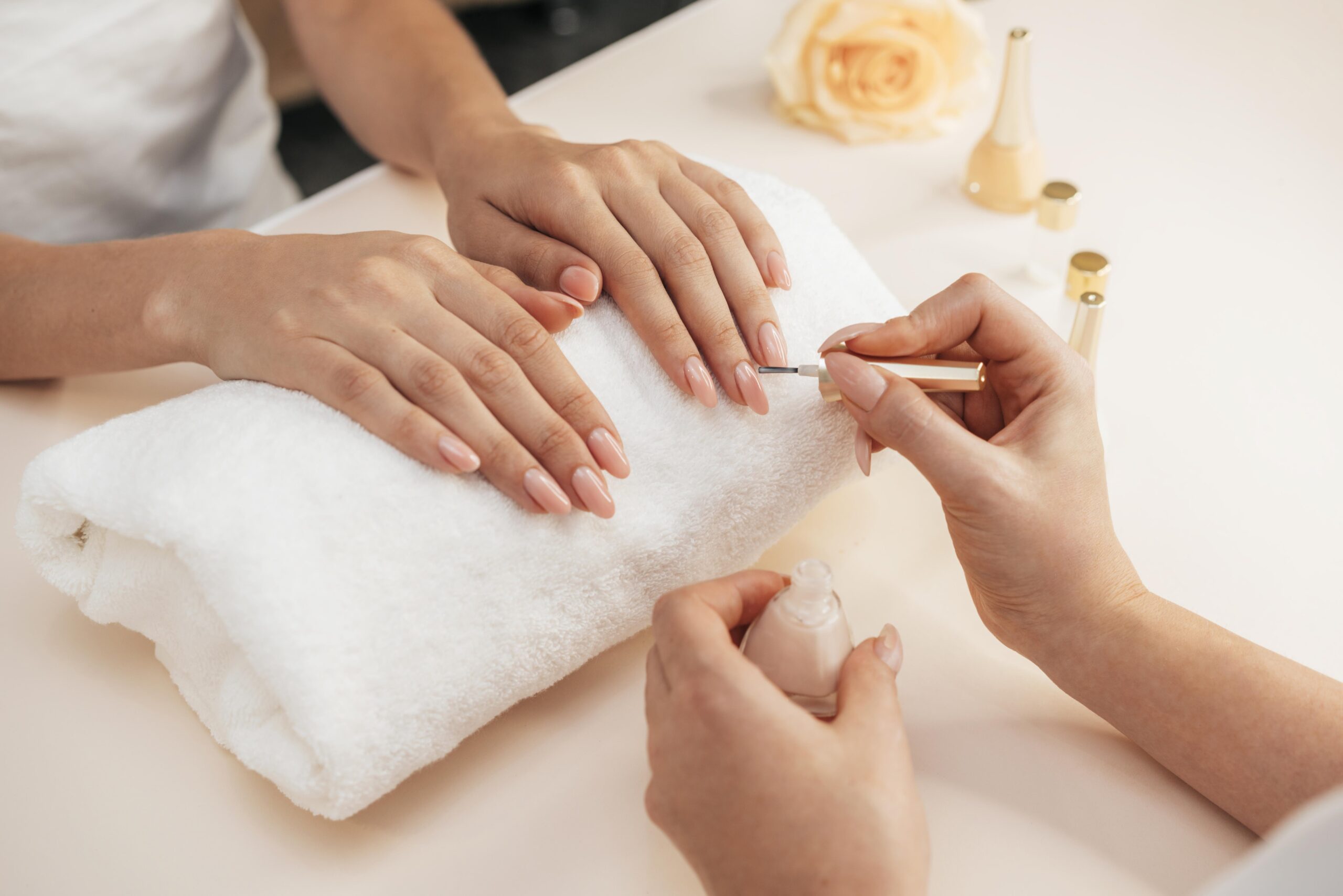 Hem - THY NAILS & SPA